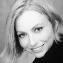 Amy Bouchard | Pop-up Opera Performance | San Francisco Music Troupe